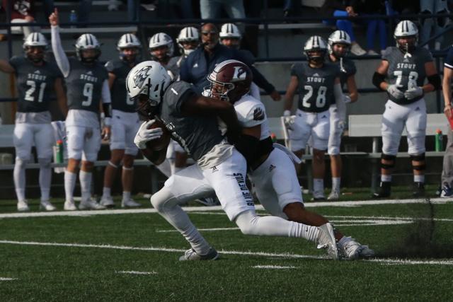 UW-La Crosse football beats UW-Stout 33-31 on late FG
