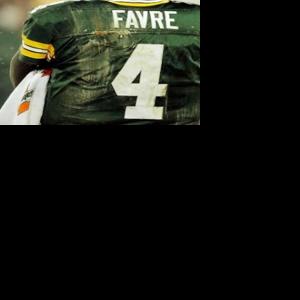 FAVRE IN A DIFFERENT UNIFORM? An NFL source says Brett Favre's longtime ...