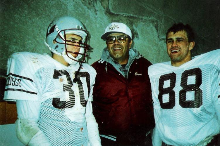 UW-La Crosse football: Janke brothers' family bond strengthened by 1992 ...