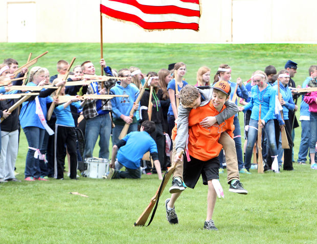 West Salem eighth-graders re-enact Gettysburg