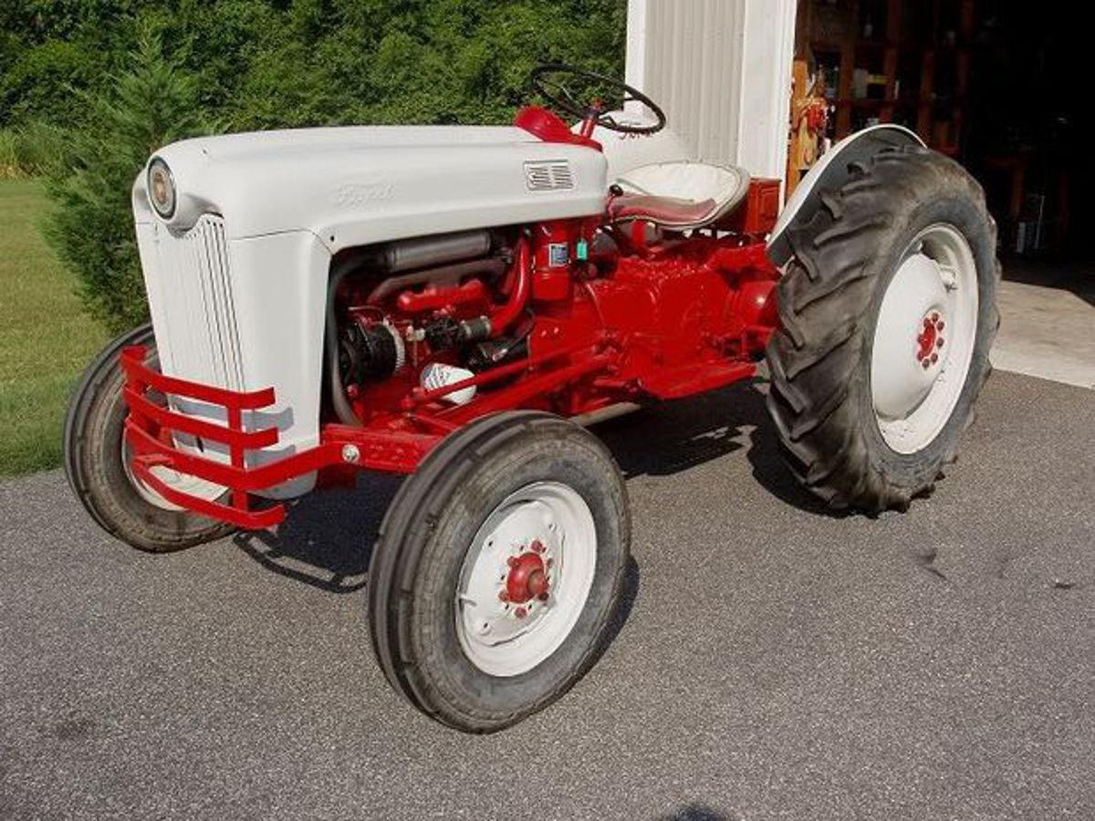 Chris Hardie: Old tractor taught life lessons