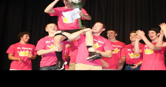 Blomquist takes Mr. Onalaska crown