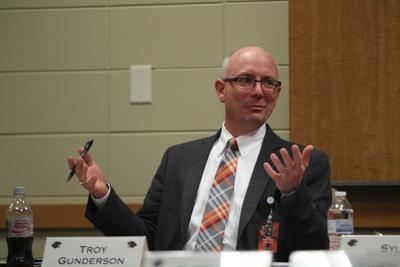 School board OKs April vote on pool, bus garage