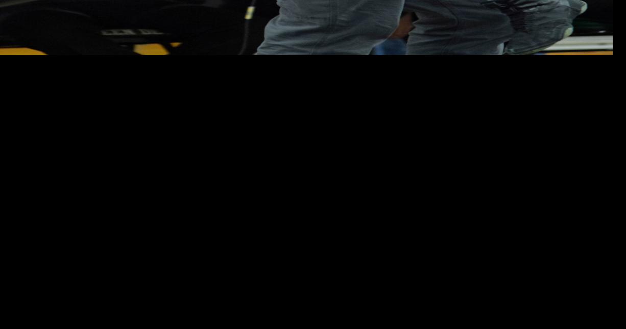 WIAA individual state wrestling: Viroqua's Cale Anderson wins Division ...