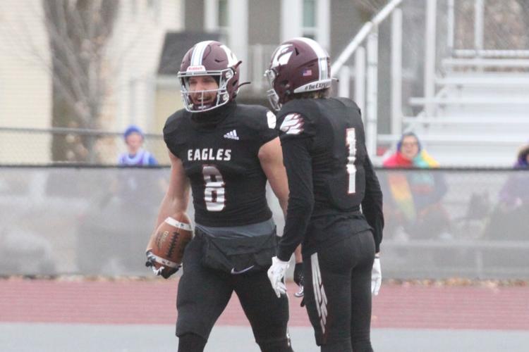 UW-La Crosse football: Helterbrand, Lynch and Bartol help Eagles ...