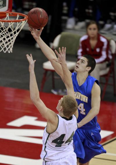 WIAA Div. 1 state boys basketball: Fischer powers Germantown to title game