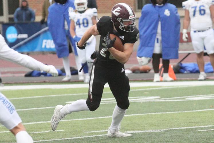 UW-La Crosse football: Helterbrand, Lynch and Bartol help Eagles ...