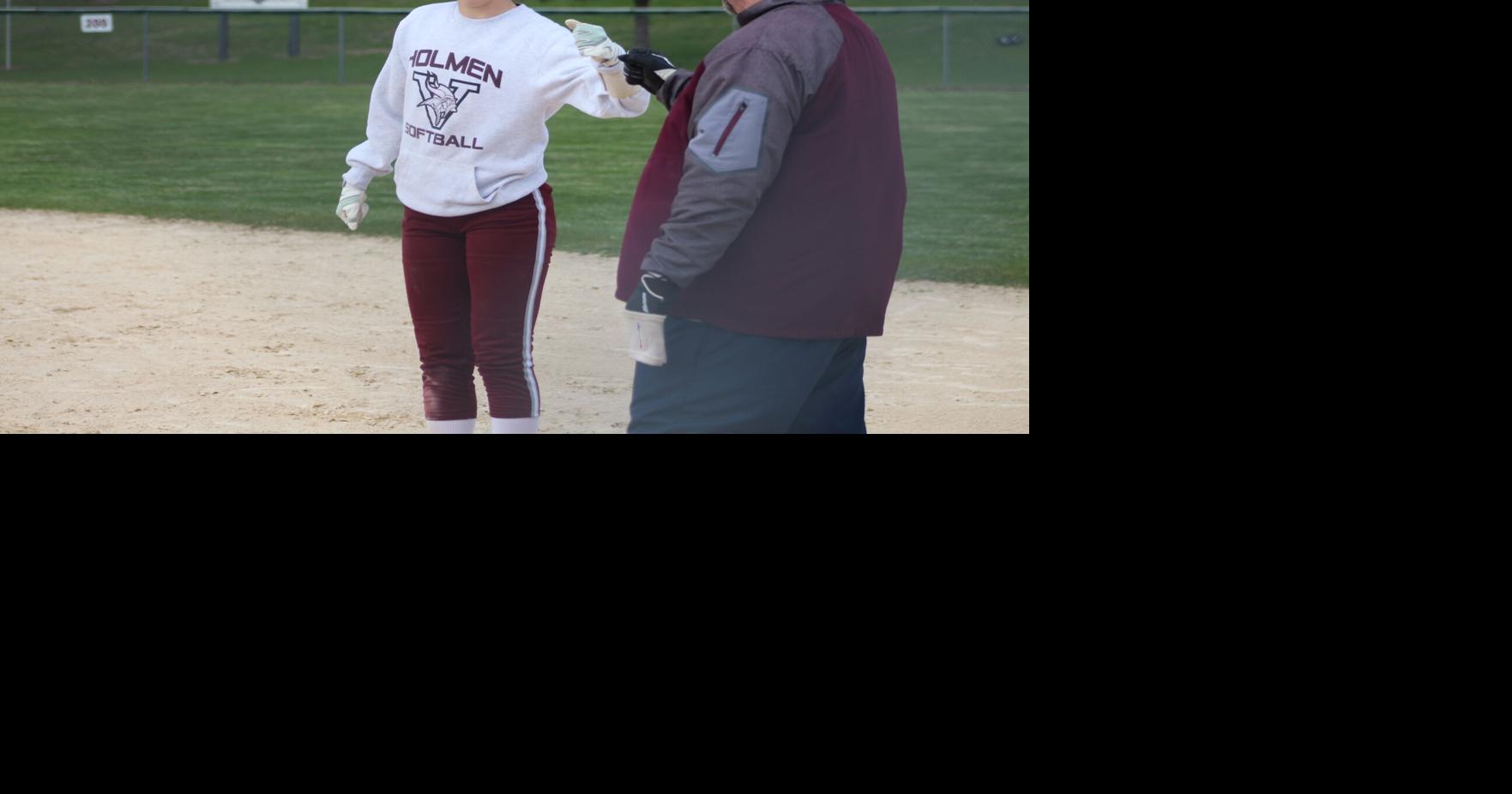 High school softball: Tomah, Holmen meet with MVC lead on the line