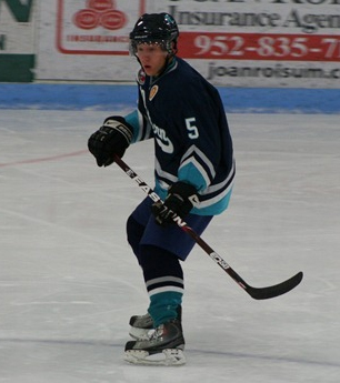 Mel-Min grad enjoying time with junior hockey team
