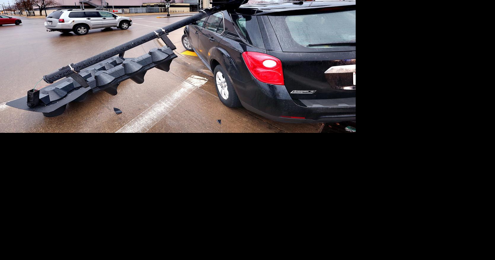 Traffic signal outage at 3rd and Cameron after traffic accident