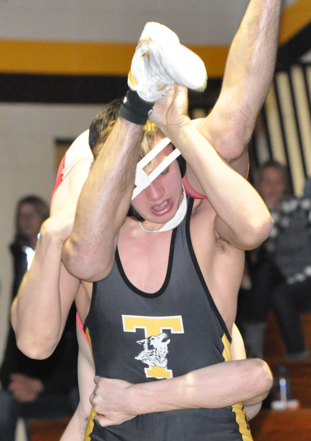 Larson's pin in final match clinches Tomah wrestling victory over ...