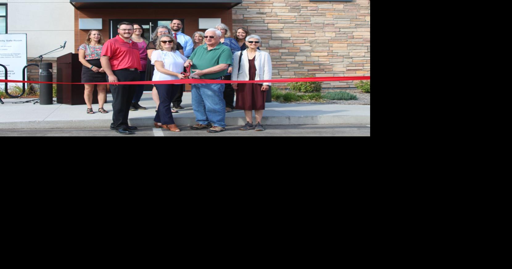 Viroqua celebrates new City Hall building with ribbon-cutting