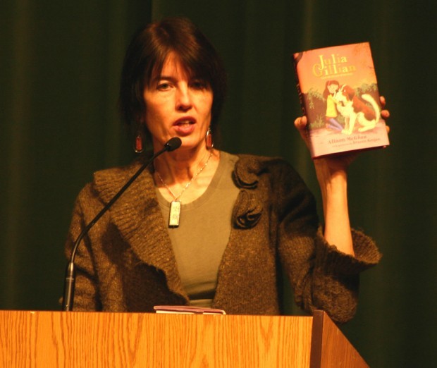 Pulitzer Prize nominee stops in La Crescent