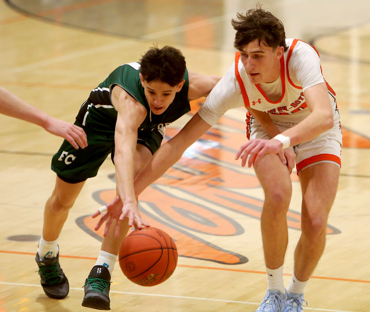 IN PHOTOS: Stanley-Boyd boys basketball hosts Fall Creek 1-29-26