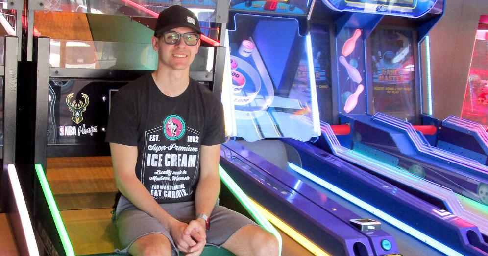 Arcade opens in Onalaska; two businesses to move into former auto parts ...