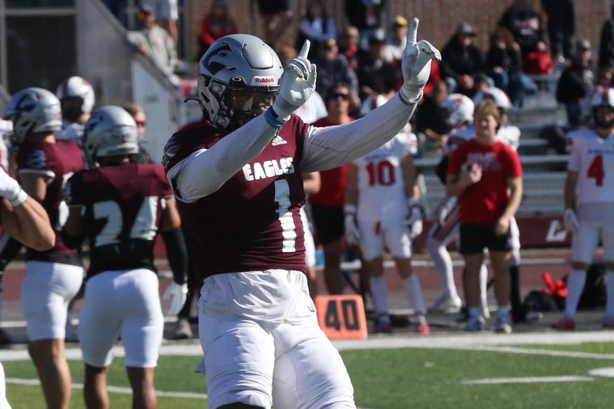 UW-La Crosse football score vs. UW-River Falls, analysis