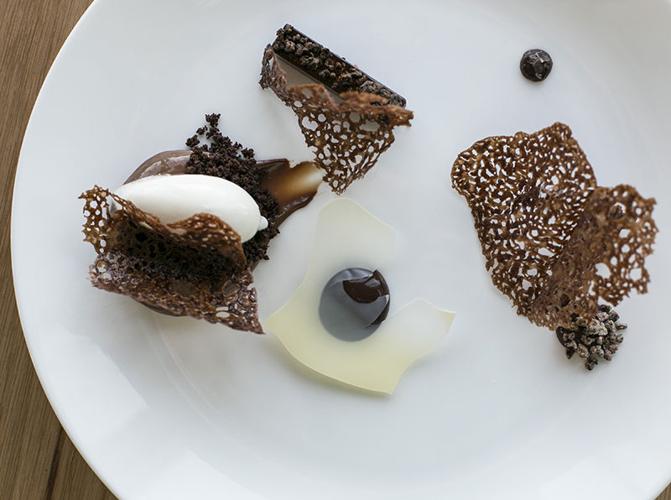 71Above Opens At the Top of U.S. Bank Tower | Restaurants ...