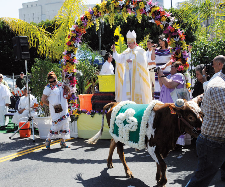 On Easter, Downtown is Full of Eggs-Cellent Adventures | Arts and ...