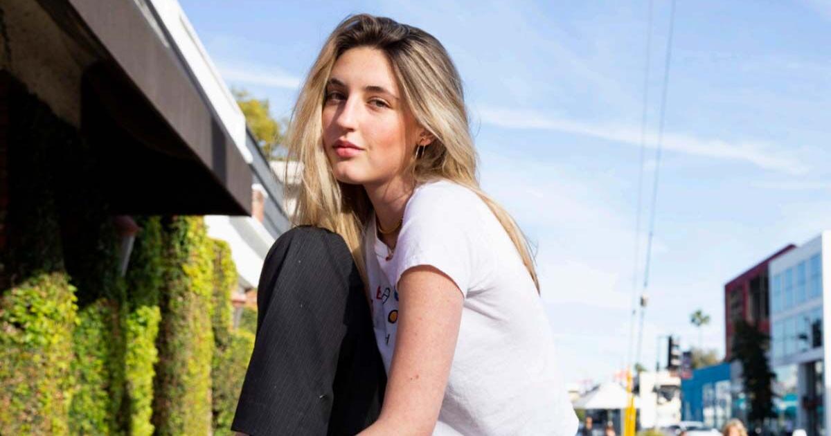 DTLA native creates fashion guide for girls | Features | ladowntownnews.com