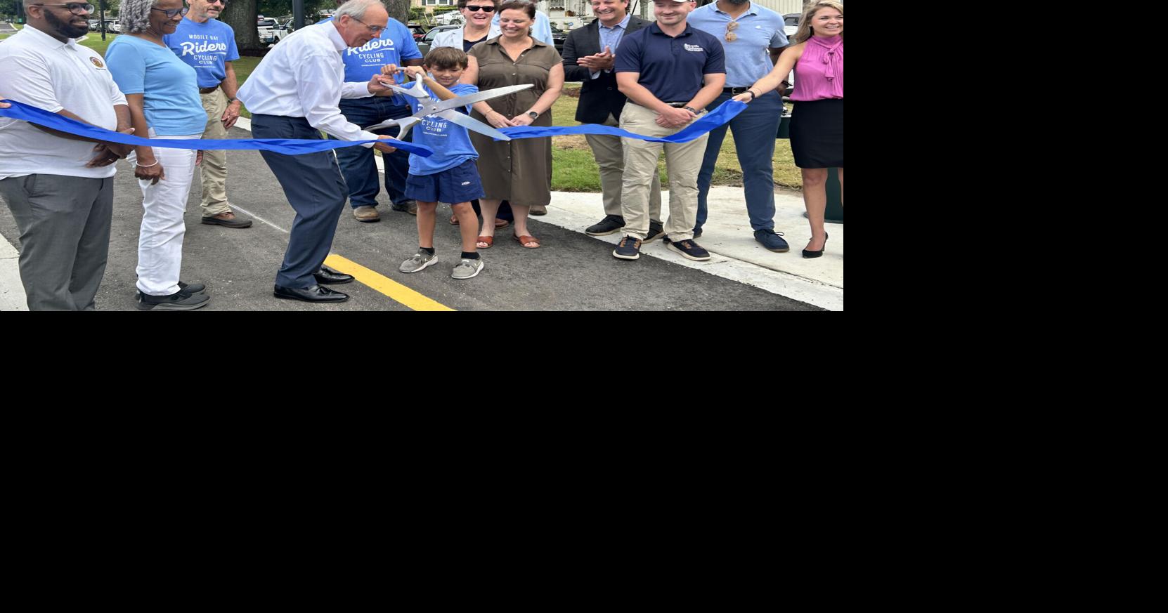 City cuts ribbon on newest segment of Mobile Greenway Trail | News | lagniappemobile.com
