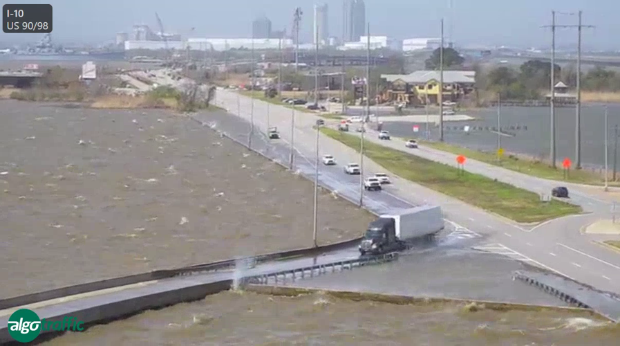 Alan Sealls — The Causeway will flood | Weather Things | lagniappemobile.com