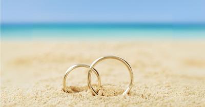 My big fat fake beach wedding | Hidden Agenda | lagniappemobile.com