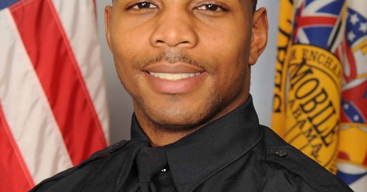 Jones named MPD ‘Officer of the Month’ | News | lagniappemobile.com