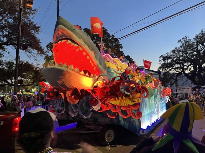 168,000 attend Saturday Mardi Gras parades | News | lagniappemobile.com