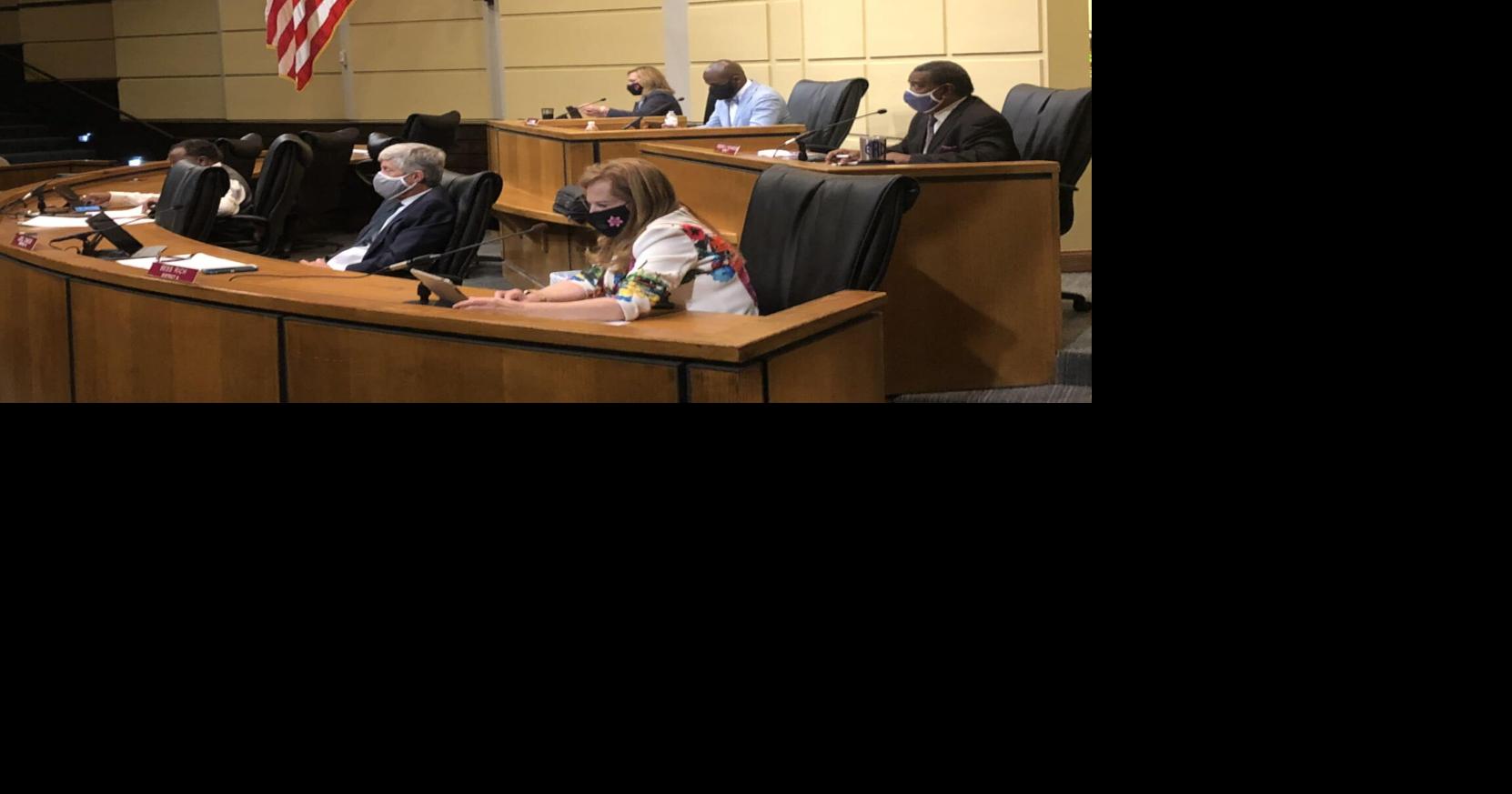 Council president forces speakers to wear face coverings or be kicked ...