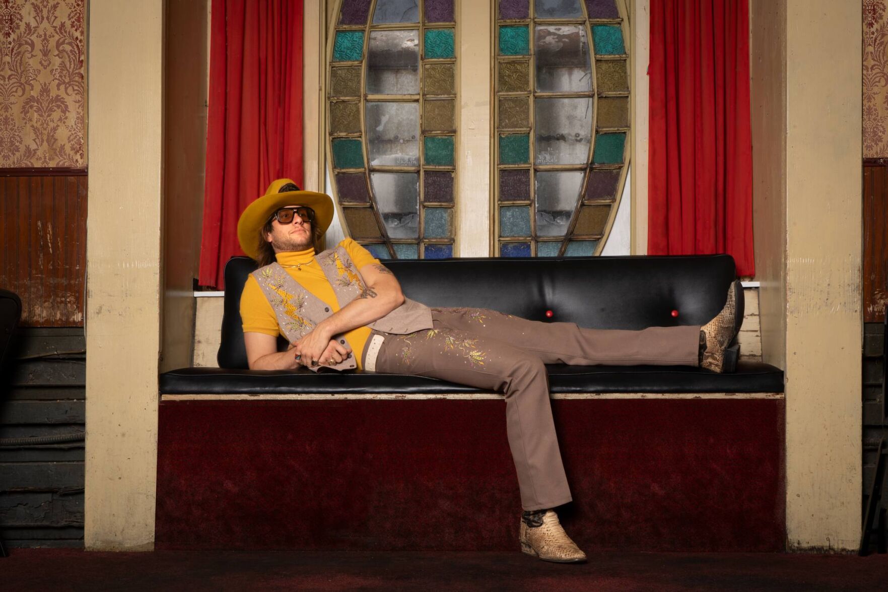 Unique ‘honky-tonk experience’ blends country past, future | Music ...