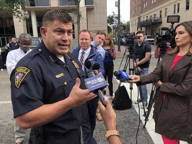Hours-long standoff downtown ends with suicide | News | lagniappemobile.com