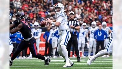 Leonard shines in first NFL start | Sports | lagniappemobile.com