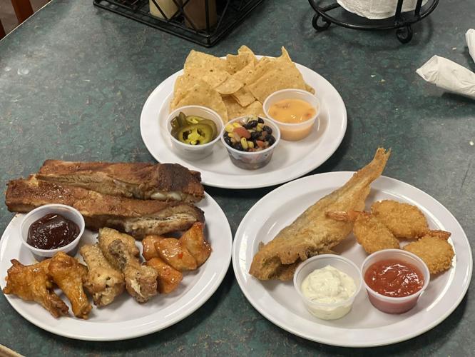 Nose deep in the ‘Barnyard’ trough | | lagniappemobile.com