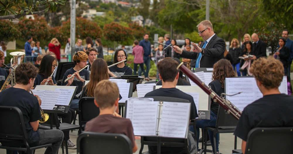 Class Notes | Schools | lagunabeachindy.com