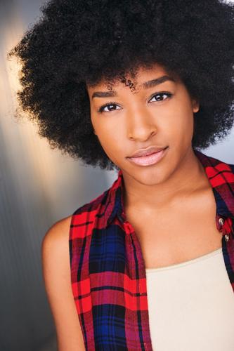 Artist Unveils Oils from Abroad | Arts | lagunabeachindy.com