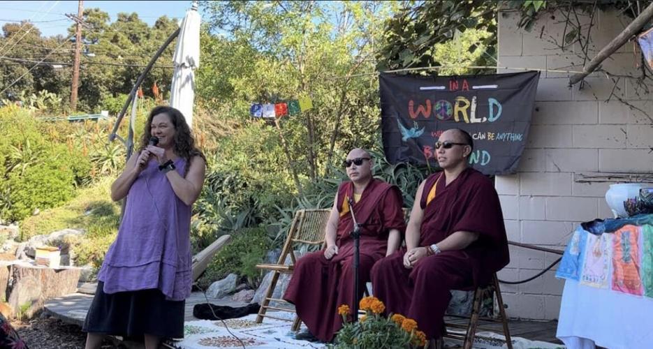 Tibetan monks bless garden park on World Kindness Day | News | lagunabeachindy.com