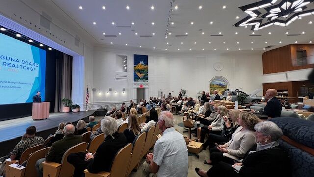 Supervisor Katrina Foley, Mayor Alex Rounaghi and City Manager Dave ...