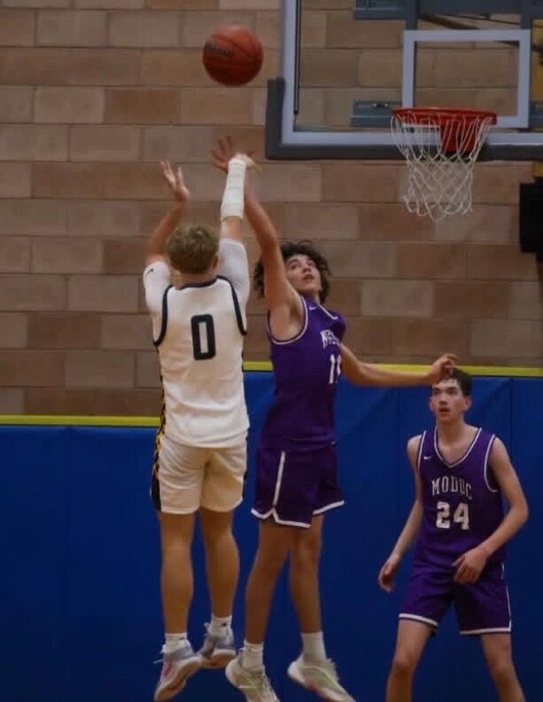 Honker basketball races to 4-0 start, sweeping 3 local teams | | lakecountyexam.com