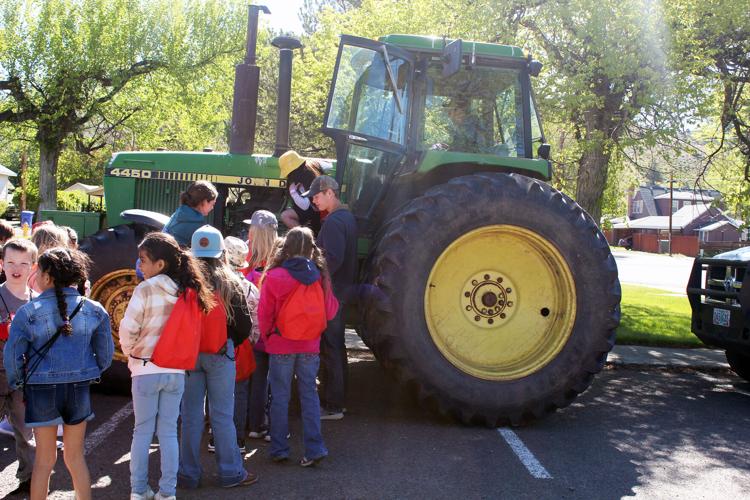 Lakeview FFA hosts Ag Awareness Day for elementary students ...