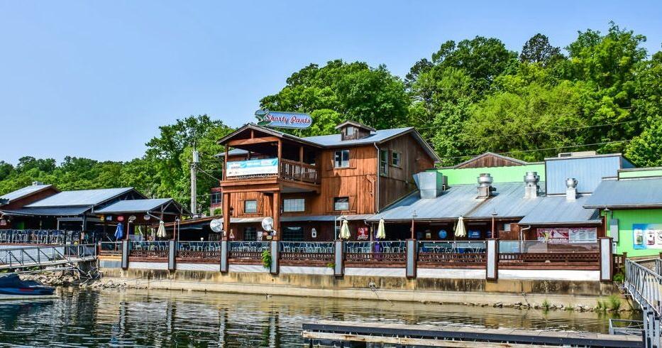 Lake Of The Ozarks Waterfront Dining Guide | | lakeexpo.com