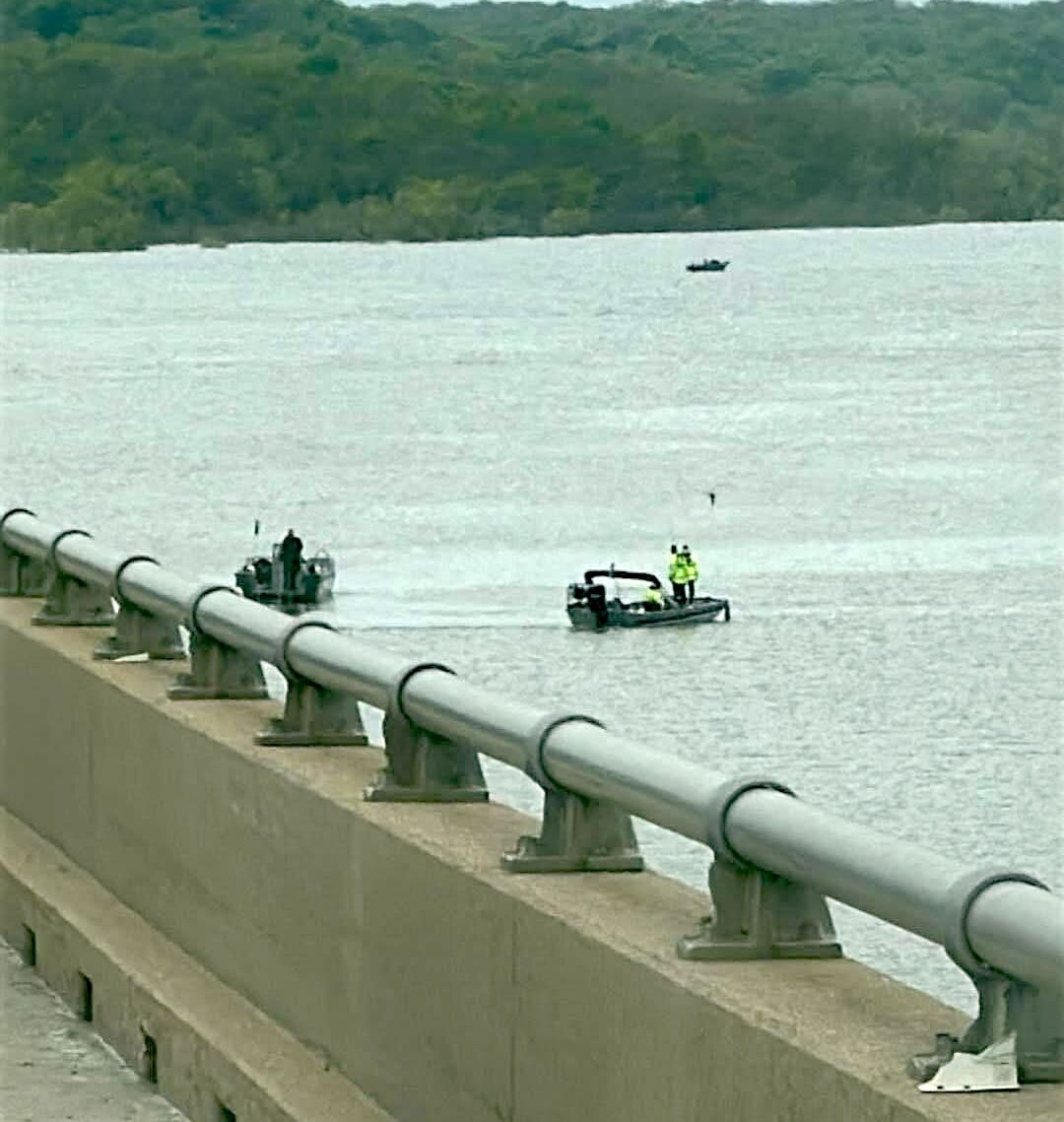 Vehicle Plunges Into Truman Lake After Head-On Crash; Two Killed ...