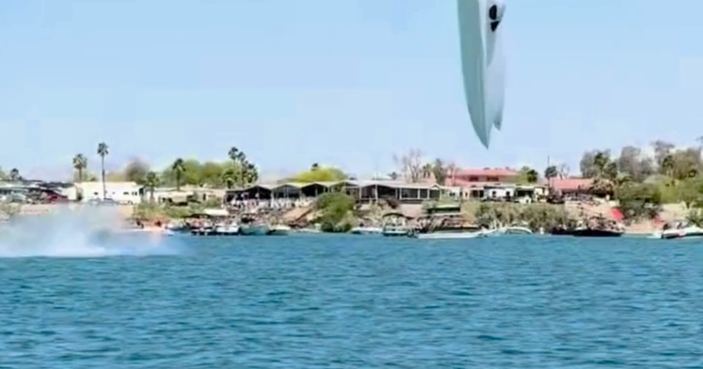 Powerboat Goes Airborne, Crashes At Desert Storm Shootout In Lake ...