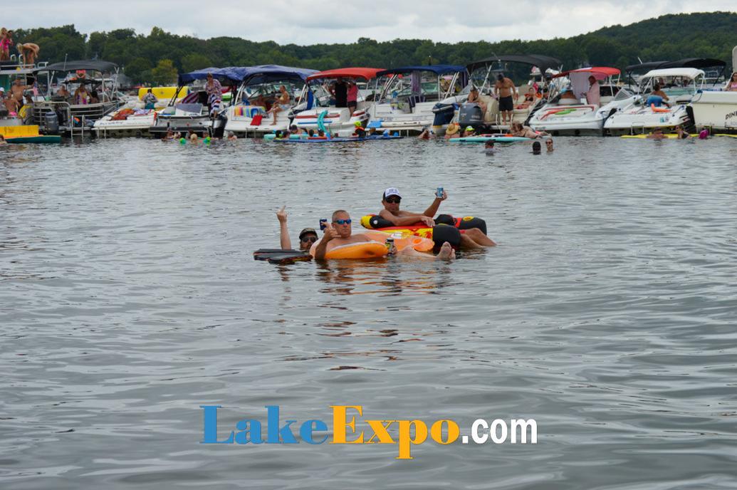 Shootout Crowd Shots! Lake Of The Ozarks' Biggest Party On The Water [GALLERY II] | Shootout ...