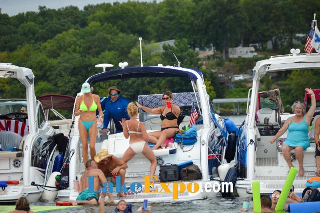 Shootout Crowd Shots! Lake Of The Ozarks' Biggest Party On The Water [GALLERY II] | Shootout ...