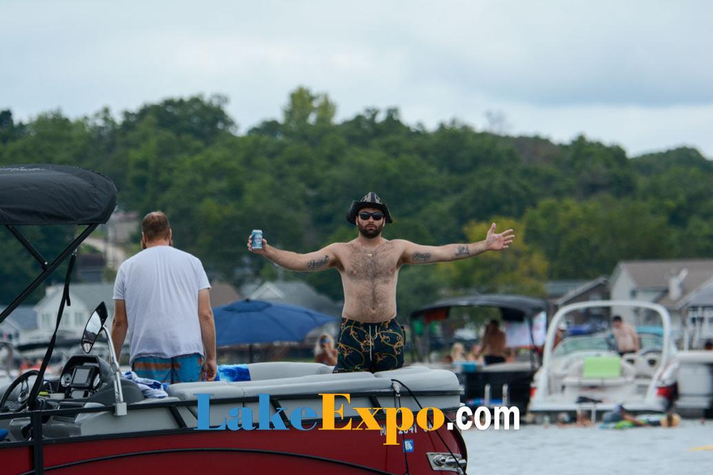 Shootout Crowd Shots! Lake Of The Ozarks' Biggest Party On The Water [GALLERY II] | Shootout ...