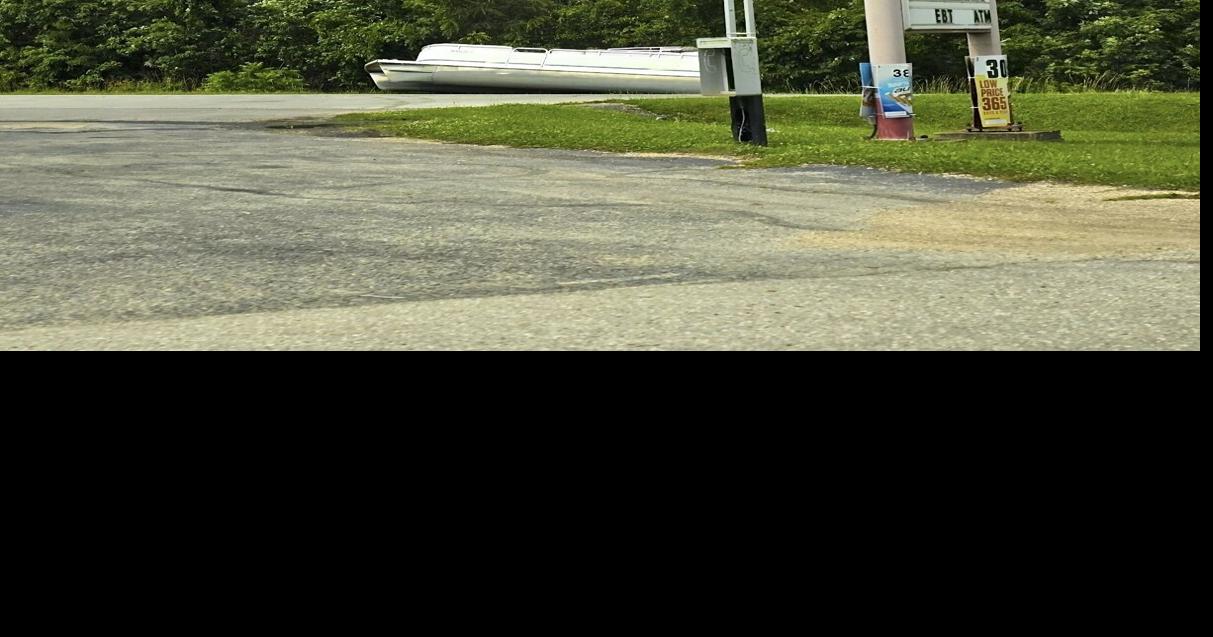 Whoops! Pontoon Falls Off Trailer Onto Lake Of The Ozarks Highway ...