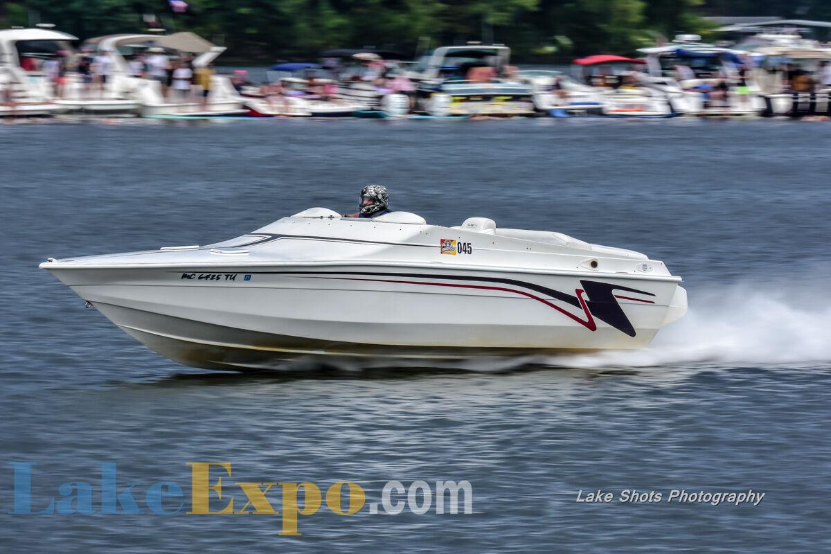 Lake Of The Ozarks Shootout Race Photos - Day 1 [Lake Shots Gallery ...