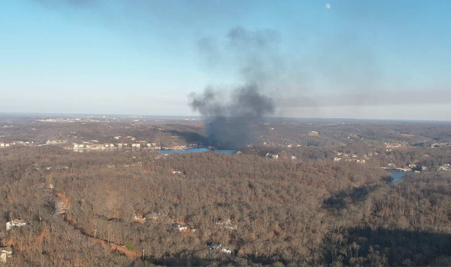 Lake Of The Ozarks Waterfront Home Destroyed In Massive Fire, Fireboats ...