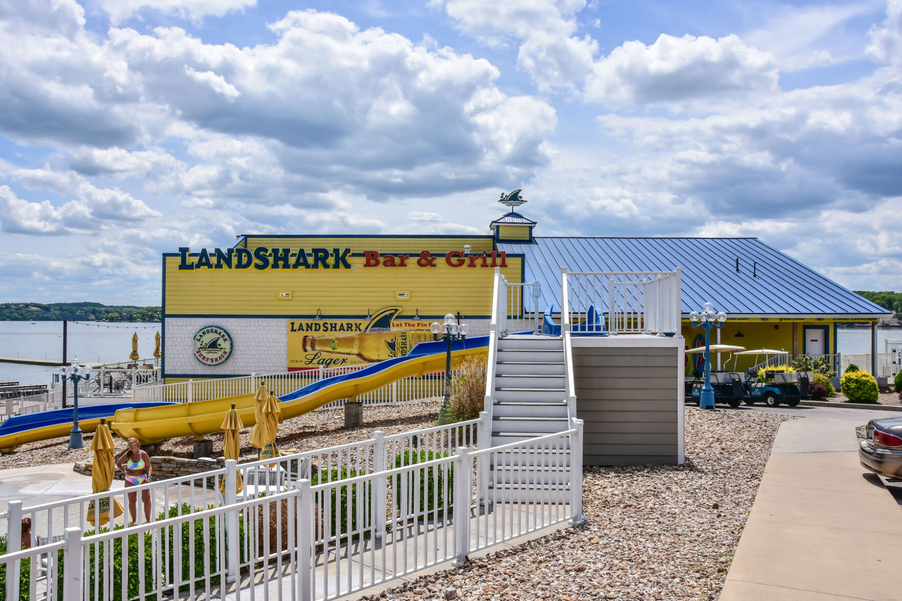 Waterfront Bites & Sips: Your Guide To Dining At Margaritaville Lake ...