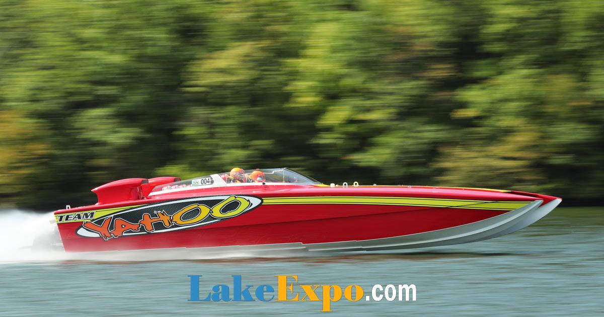 PHOTOS: Incredible Shots Of Shootout Boats Rocketing Down The Course ...